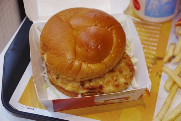 One Piece x McDonald’s Japan collaboration burgers: Does the treasure ...