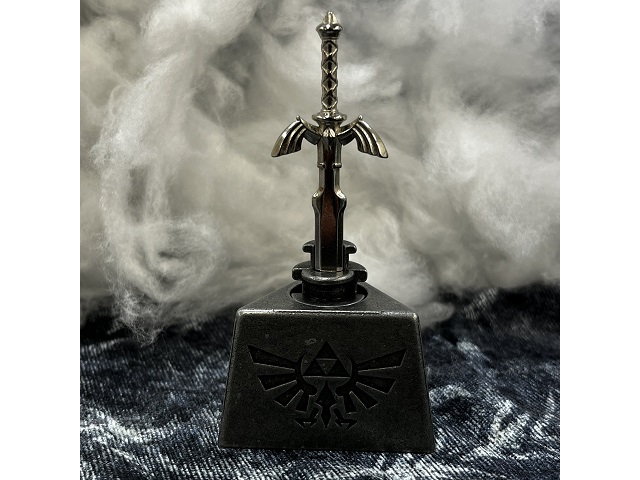 Japanese couple celebrates marriage by pulling Master Sword from Legend ...