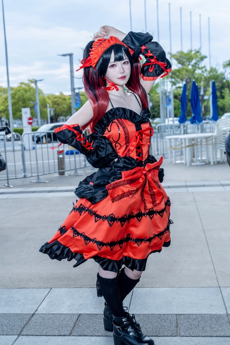 The beautiful cosplayers and booth models of Niconico Super Conference ...