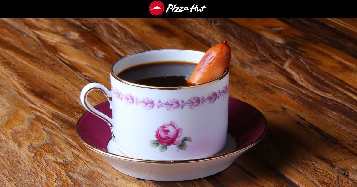 Pizza Hut Japan’s new Wiener Coffee Pizza tastes as crazy as it sounds ...