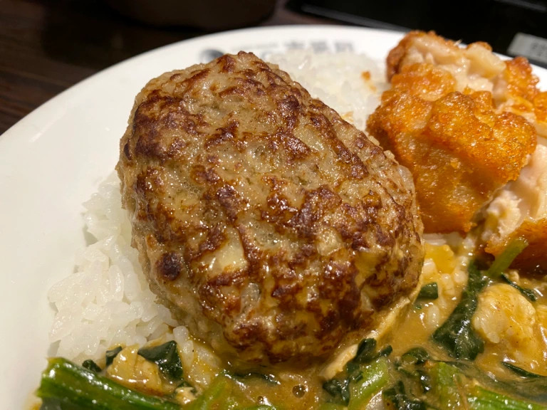 We try five menu recommendations from a clerk at CoCo Ichibanya and ...