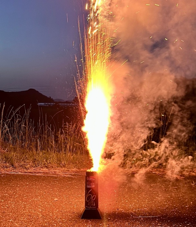 Trying out Amazon Japan’s lowest-rated fireworks with 60 consecutive ...