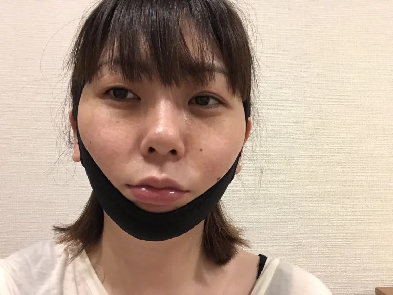 Our newlywed reporter tests Japan’s Let Me Sleep Quietly Mask to stop ...