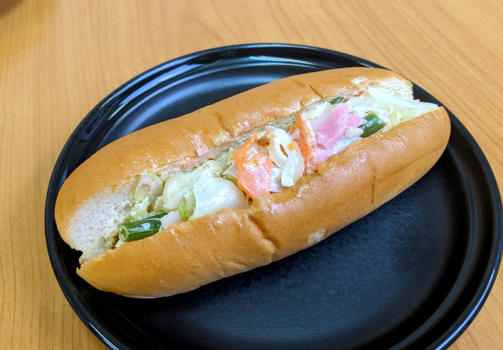 Only one Ringer Hut noodle shop in Japan sells koppepan sandwiches, and ...