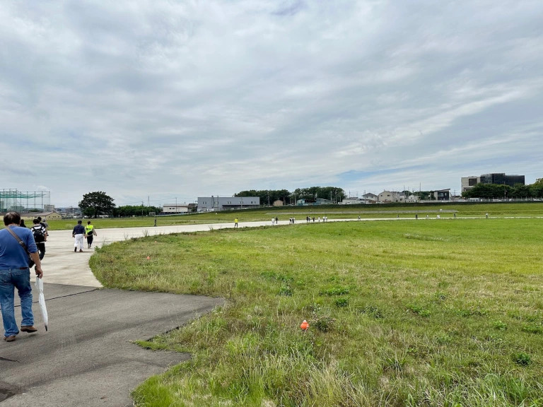 We go to a festival on a Japanese Air Self-Defense Force base, walk on ...