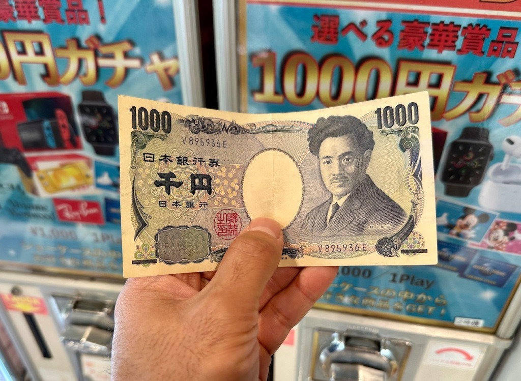 Are high-stakes capsule machines better at Japan’s highway service ...