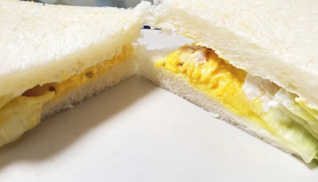 Japanese convenience store Lawson unveils a new type of egg sandwich ...