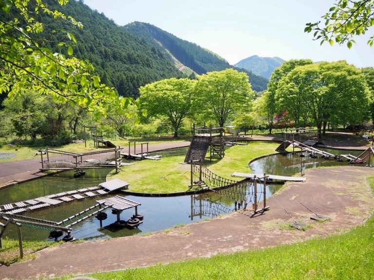 We deeply, wetly regret underestimating this crazy obstacle course in ...