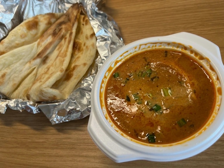 Indian curry restaurant worker in Tokyo warms our heart with amazingly ...