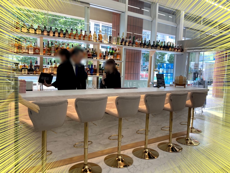 Tokyo convenience store has full bar inside with Japanese whiskey, will ...