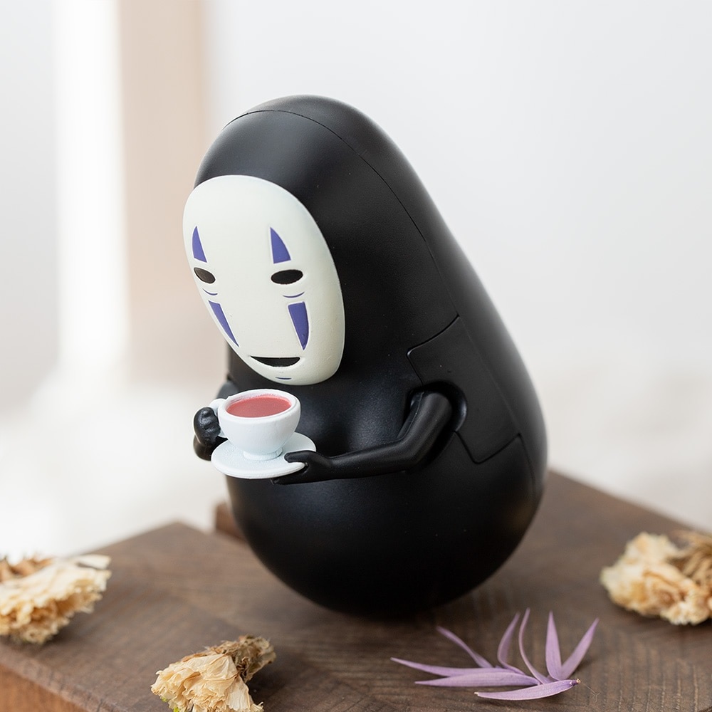 Wobbly Spirited Away No Face tea time figure is ready for a jittery ...