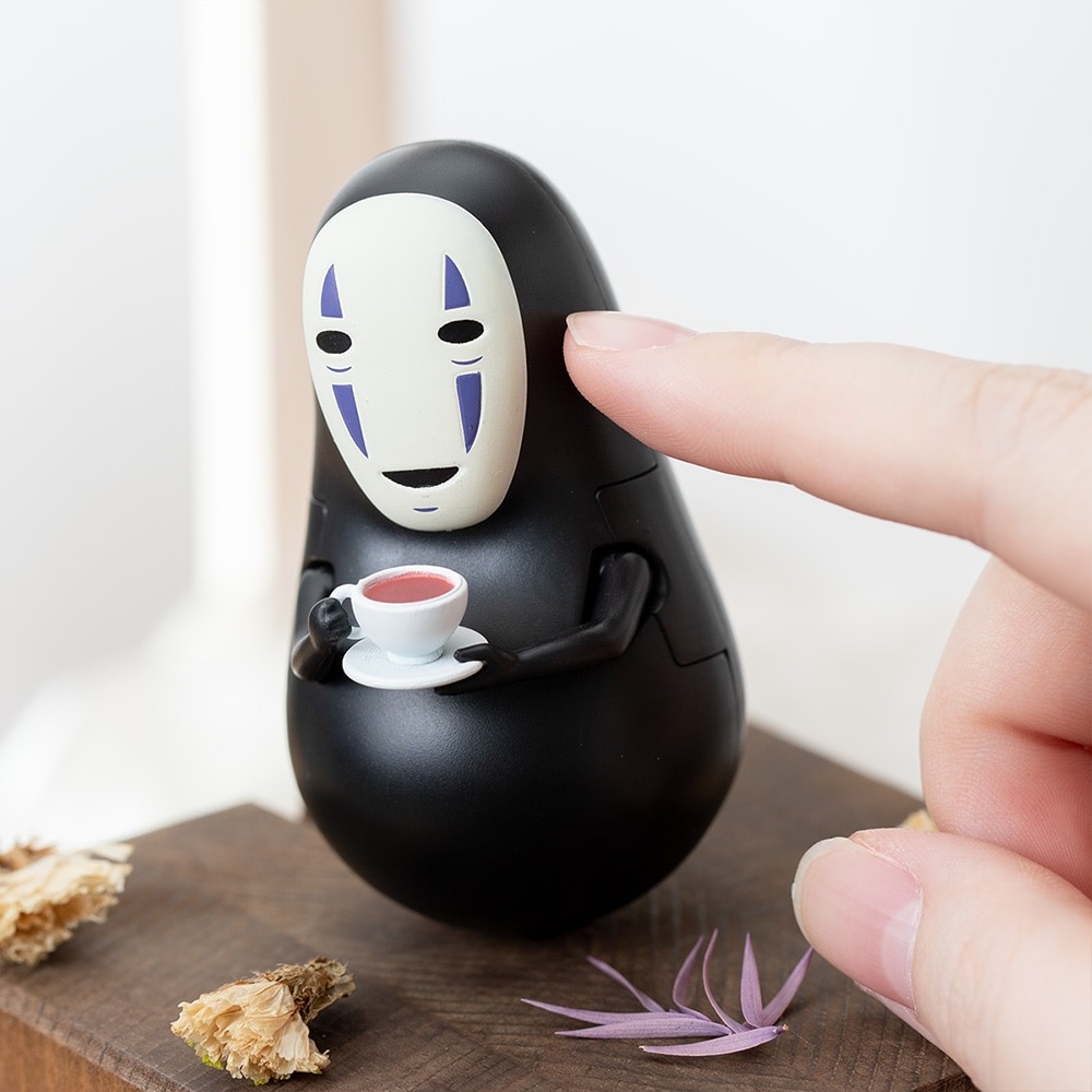 Wobbly Spirited Away No Face tea time figure is ready for a jittery ...