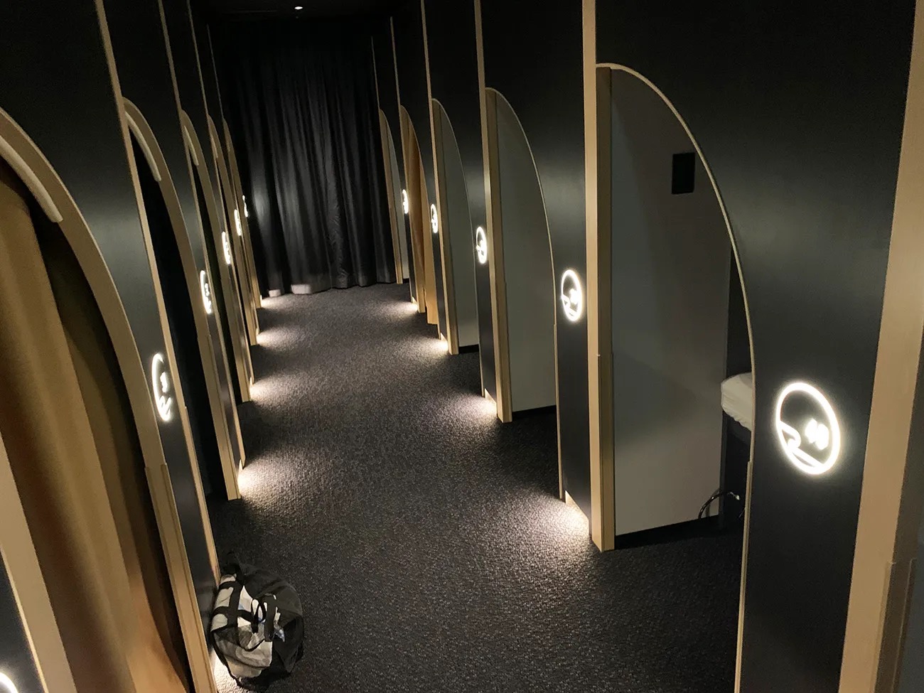 Resol Poshtel: Cheap capsule hotel in Tokyo is a hit with overseas ...