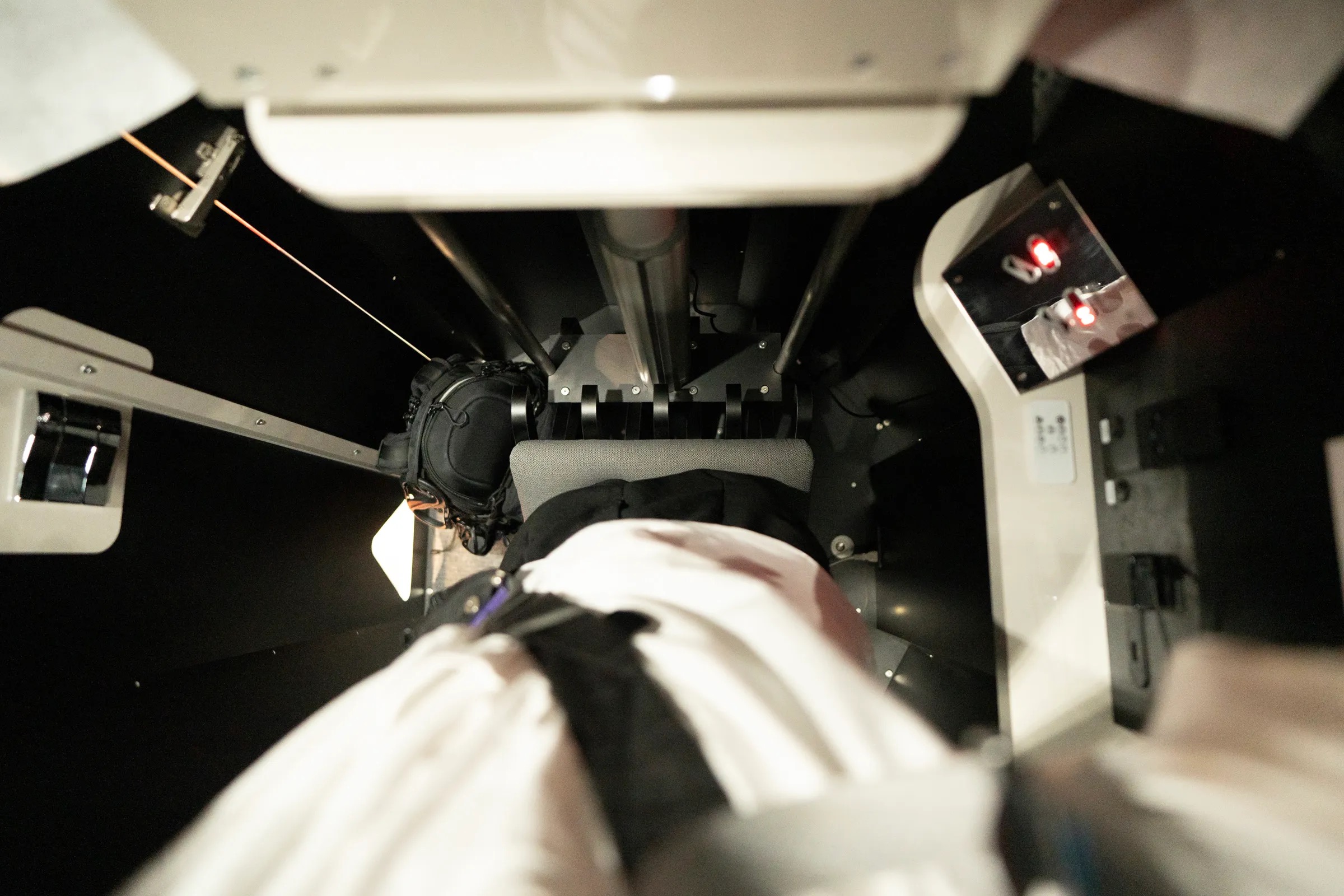 We take a giraffe nap in a standing sleep pod at a cafe in Tokyo ...