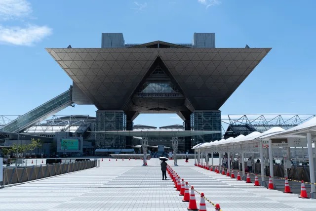 The best cosplayers from Day 1 of Summer Comiket 2023【Photos ...