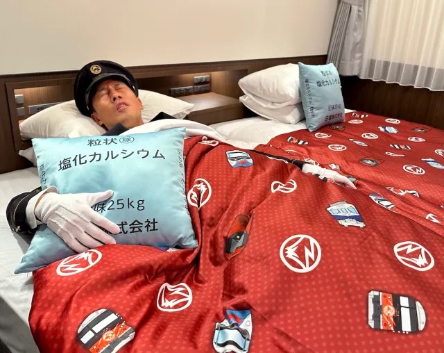 Stay in a Japanese hotel room…with a train inside it! | SoraNews24 ...