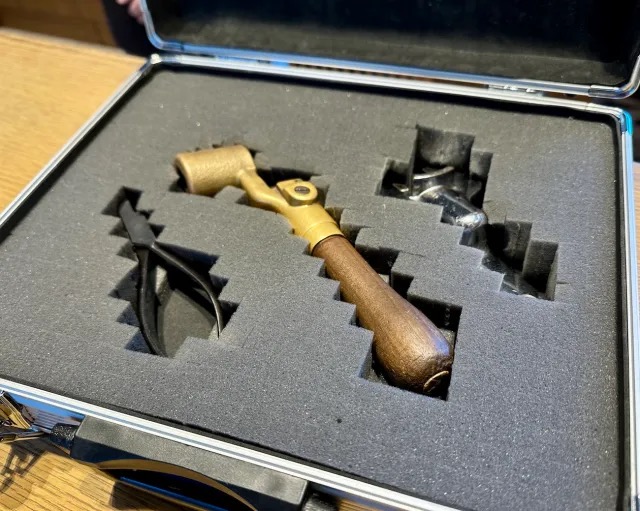 Stay in a Japanese hotel room…with a train inside it! | SoraNews24 ...