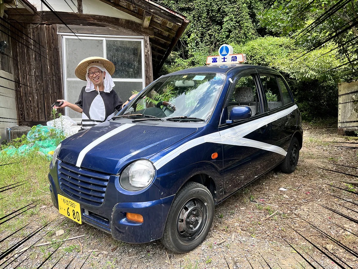 How to convert a cheap car into a Japanese taxi…with tape and a wild ...