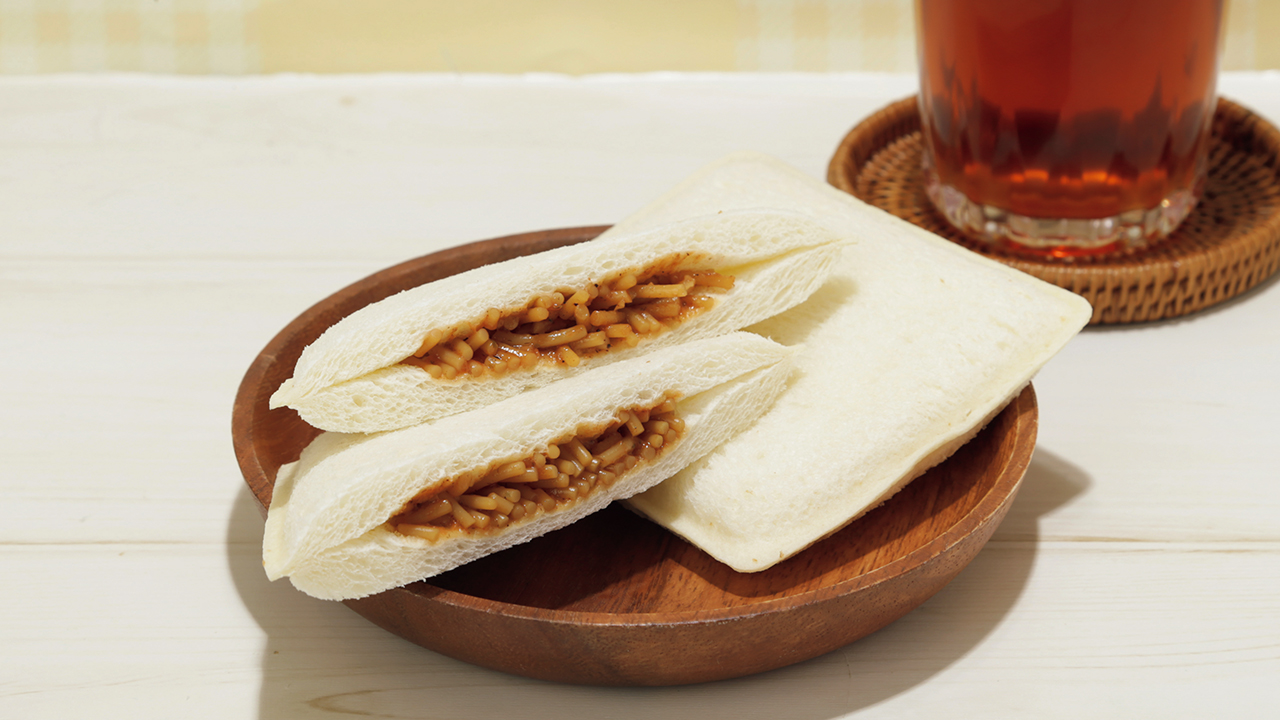 Onigiri Bread from Japanese convenience store chain changes everything ...