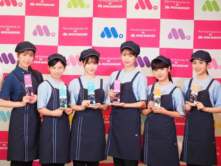 Mini AR idol singers will eat breakfast with you at Japanese fast food ...