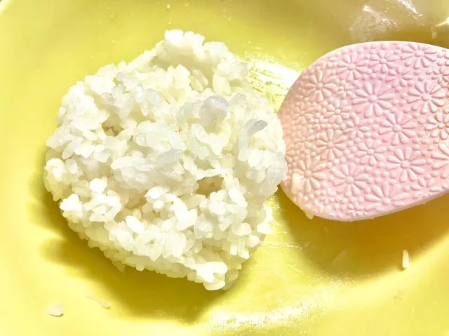 Does the Blue Mt Fuji Curry taste as terrifying as it looks ...