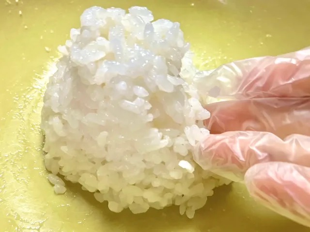 Does the Blue Mt Fuji Curry taste as terrifying as it looks ...