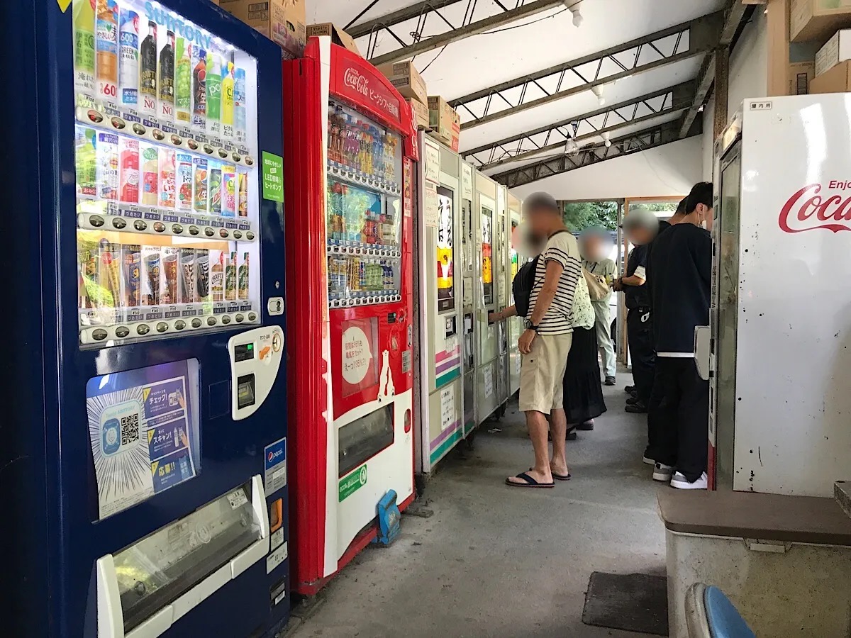 Retro vending machine corner is a hidden gem in the Japanese ...