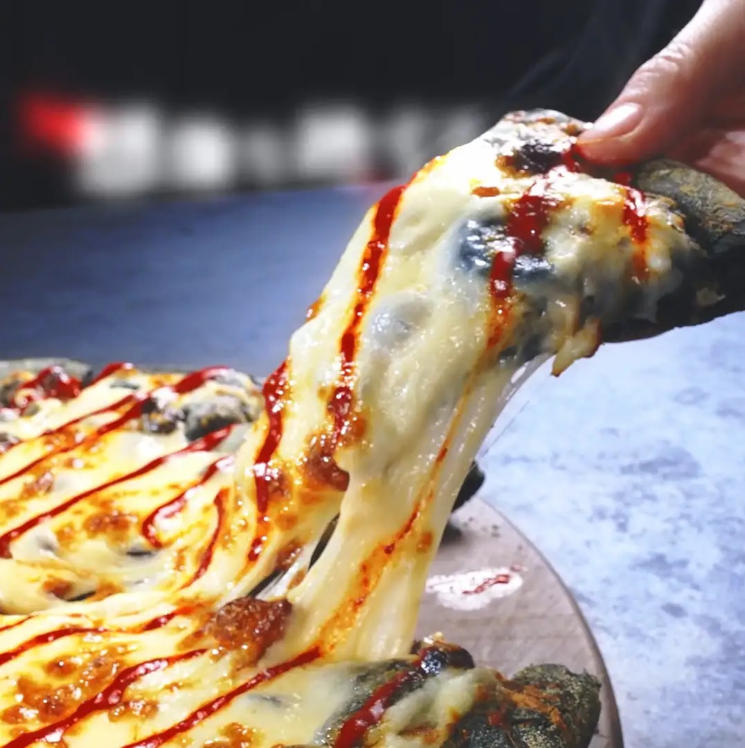 Devil’s Crust Bloody Pizza brought to dark life by Domino’s Japan, has ...