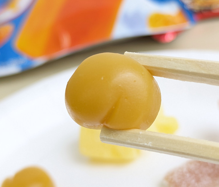 We tried 12 different gummy candies from a Japanese supermarket and ...