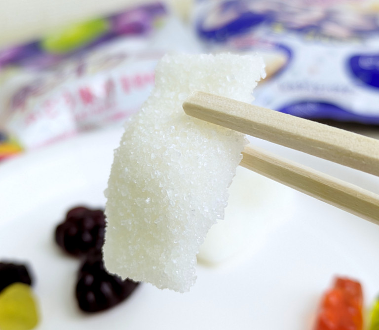 We tried 12 different gummy candies from a Japanese supermarket and ...