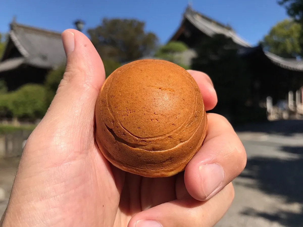 Panju: A Rare Japanese sweet you can buy from a food cart for less than ...