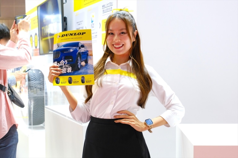 Beautiful models and cool cars from the Japan Mobility Show【Photos ...