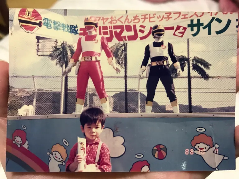 We visit one of the last rooftop amusement parks in Japan and feel like ...