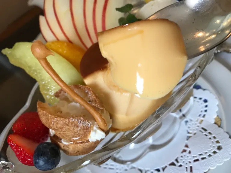 Last chance! Tokyo’s premium pudding at the historic Hilltop Hotel ...