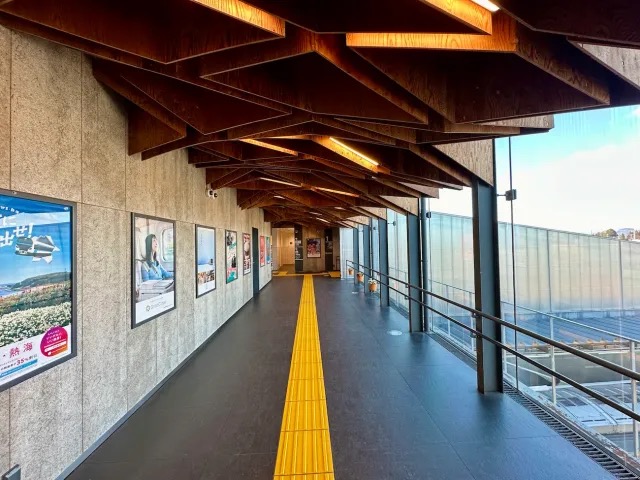 The most beautiful train station in Japan? Award-winning design by ...