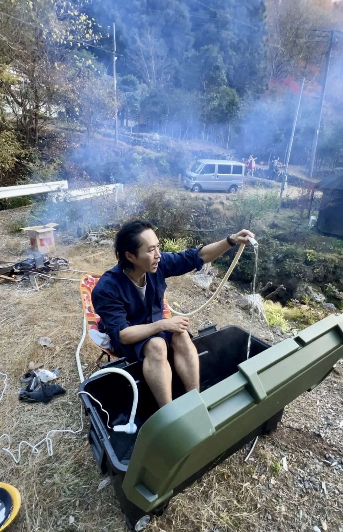 Setting up a campfire-heated footbath at our cheap Japanese country house【SoraHouse ...