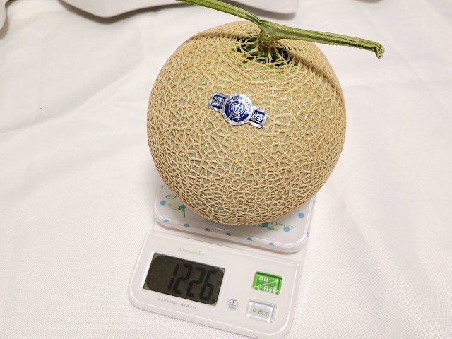 The one in which we sample top-notch melon in the Crown Melon Lucky Bag ...