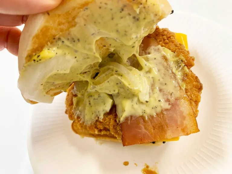 Godzilla burgers appear at McDonald’s Japan, and t’s time to eat them ...