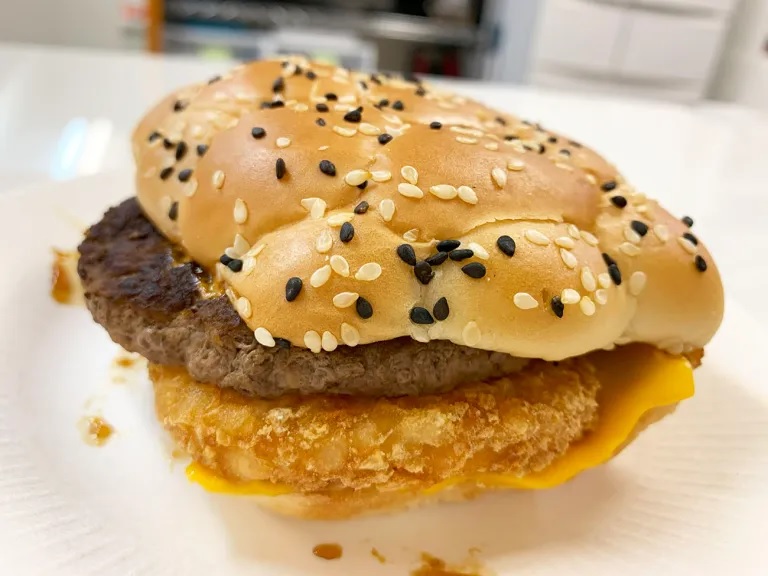 Godzilla burgers appear at McDonald’s Japan, and t’s time to eat them ...