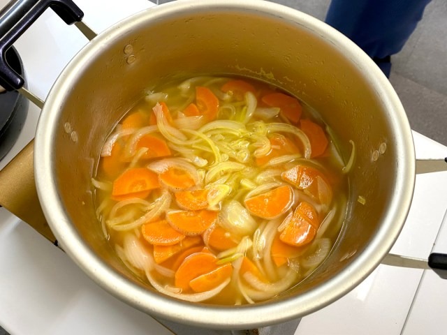 Our “Dark Curry” puts the luck back into potluck with a curry of ...