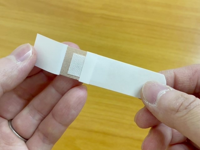 Trying out the revolutionary adhesive bandages developed by a 10-year ...