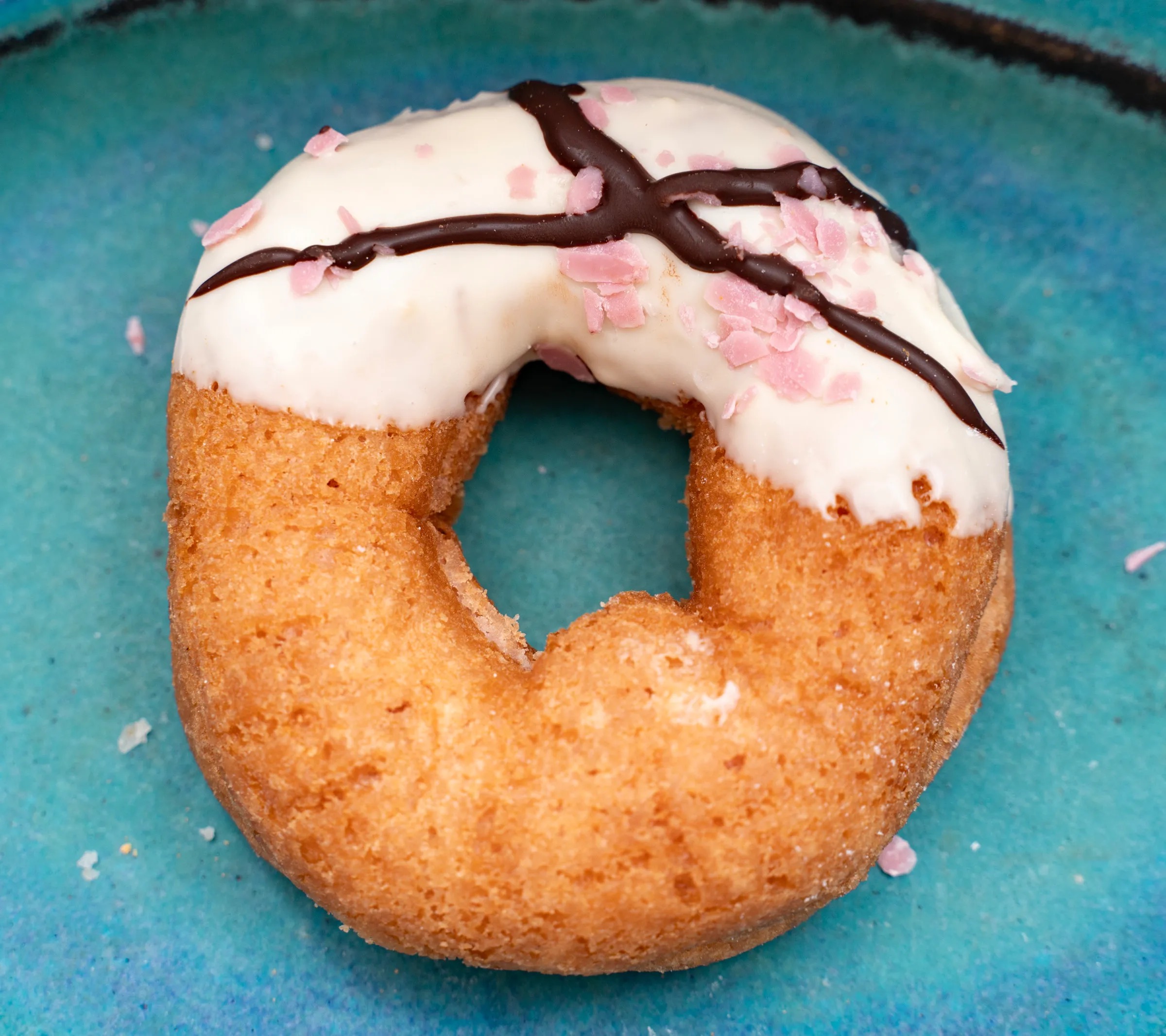 Do Mister Donut’s sakura doughnuts taste as good as they look? | SoraNews24 -Japan News-