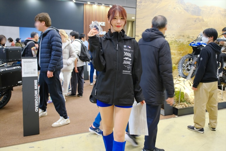 The beautiful booth models of Tokyo Motorcycle Show 2024【Photos ...