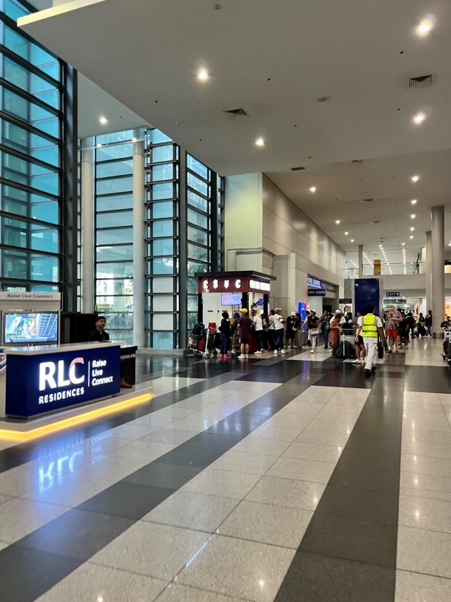 Extreme Budget Travel! Can you do a trip to Manila with 50,000 yen (US ...