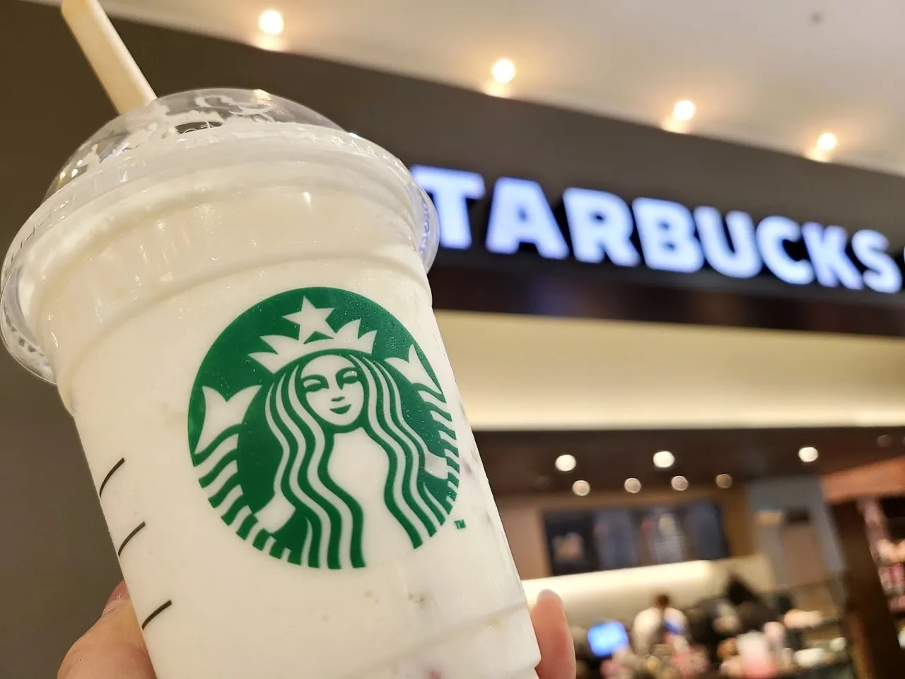 Starbucks has a mochi ice cream Frappuccino? New hanami dango hack goes ...
