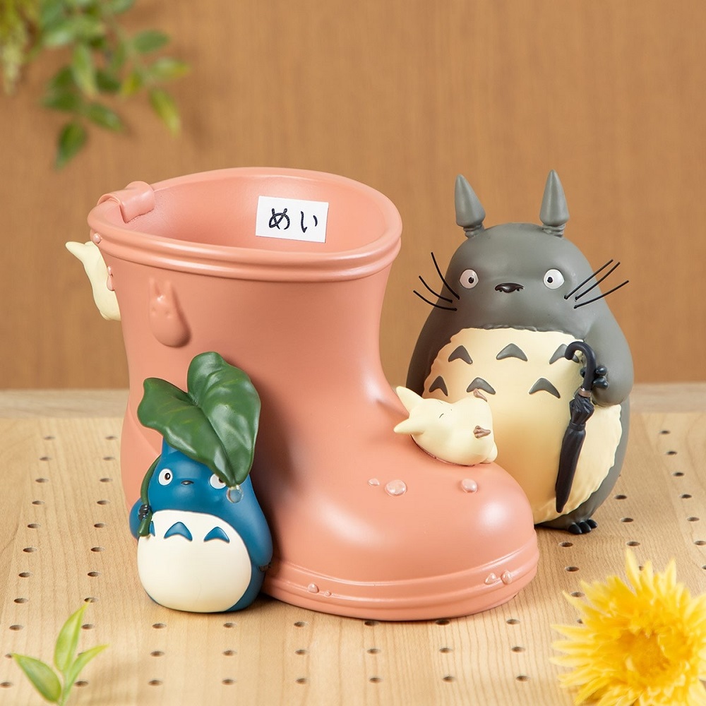 Beautiful Totoro diorama box flower sets offered for Mother’s Day, but ...