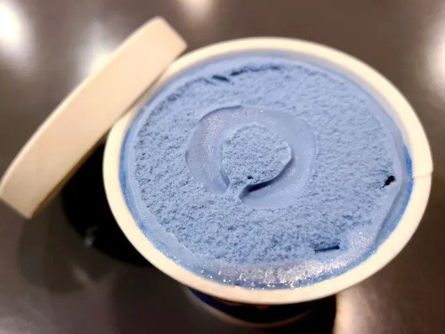 We try super rare Shizuoka food souvenirs in the form of blue gelato ...