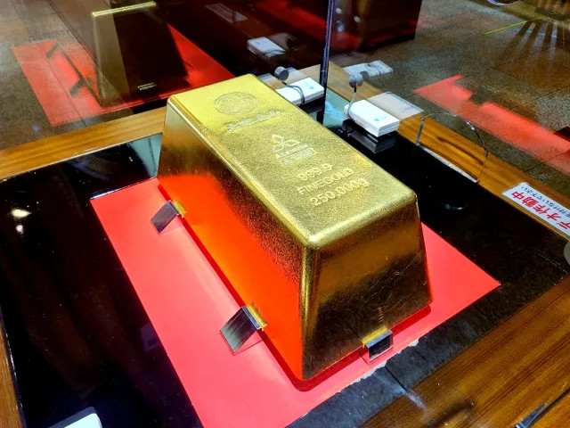 We try to strike it rich with a tour of an Edo-era gold mine and a gold ...