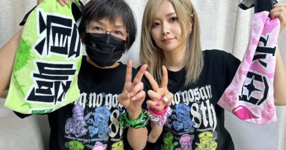 Our reporter takes her 71-year-old mother to a visual kei concert for ...