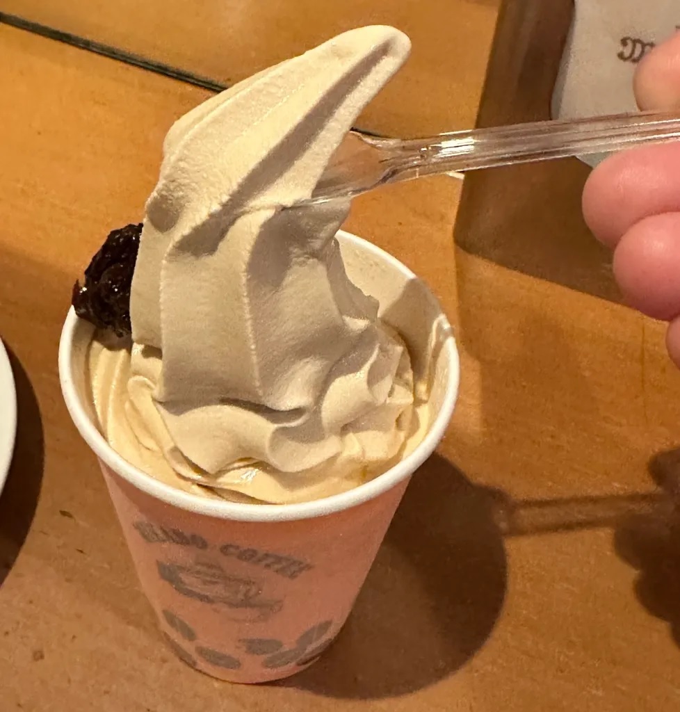 Mikado Coffee is a 76-year-old coffee chain with a major celebrity ...